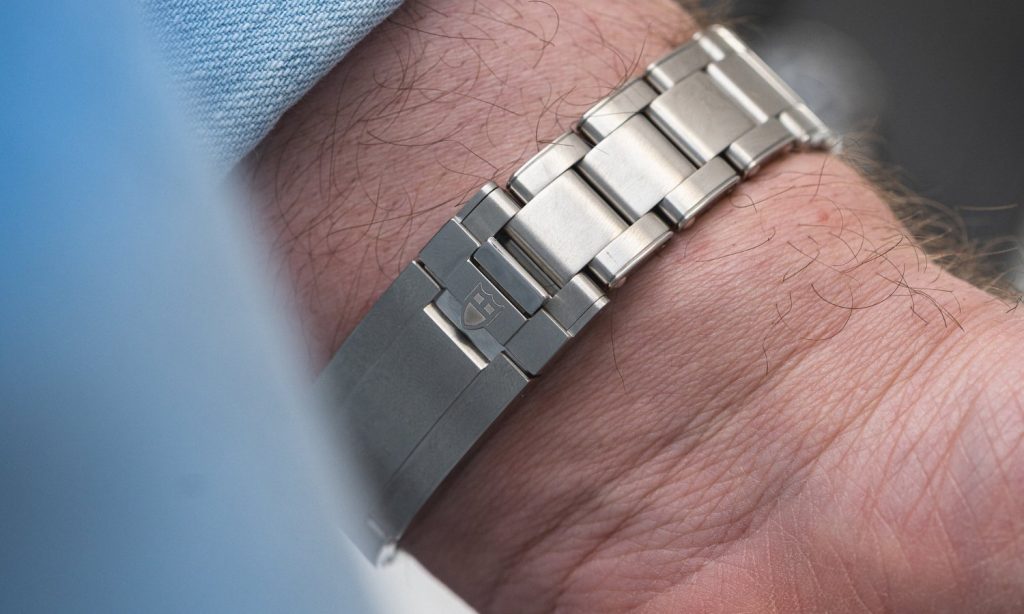 TUDOR Black Bay 58 Bordeauxrot: Diese Farbe sah keiner kommen - ALTHERR ...